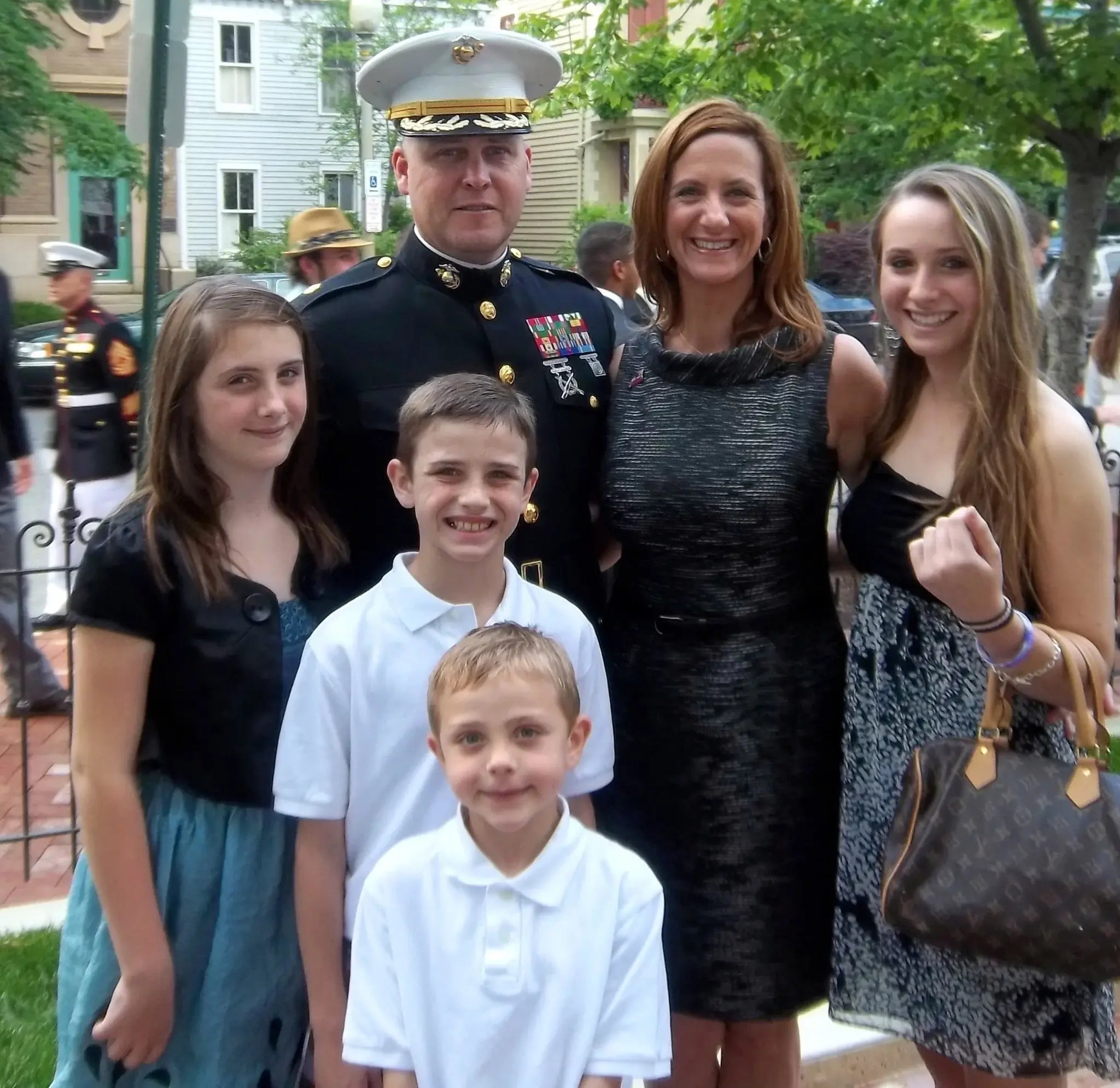 Growing Up Military: Life As A Military Child — Psycharmor
